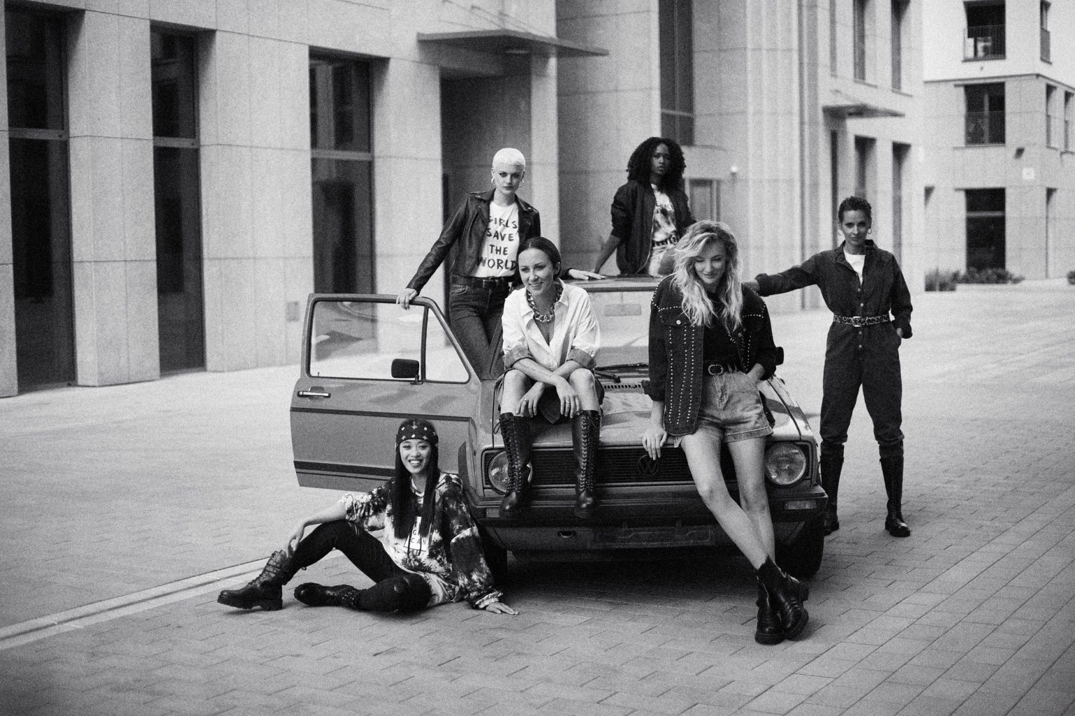 Girl Power! Limitowana kolekcja answear.LAB przepełniona mocą ...